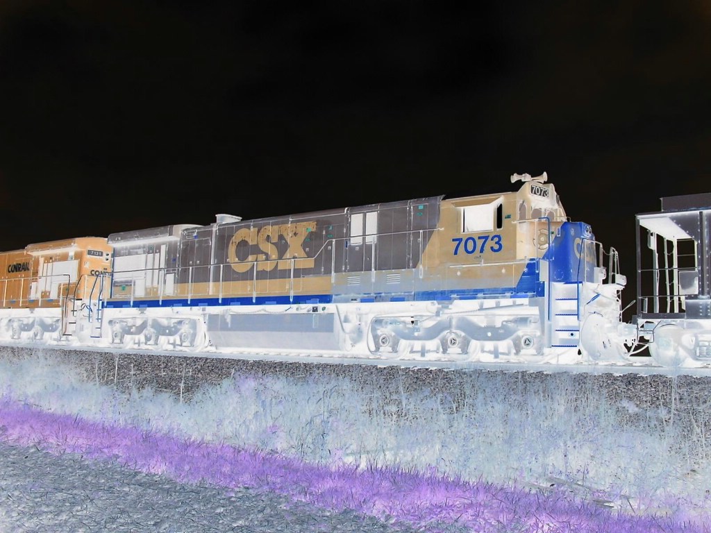 A different look at CSXT 7073